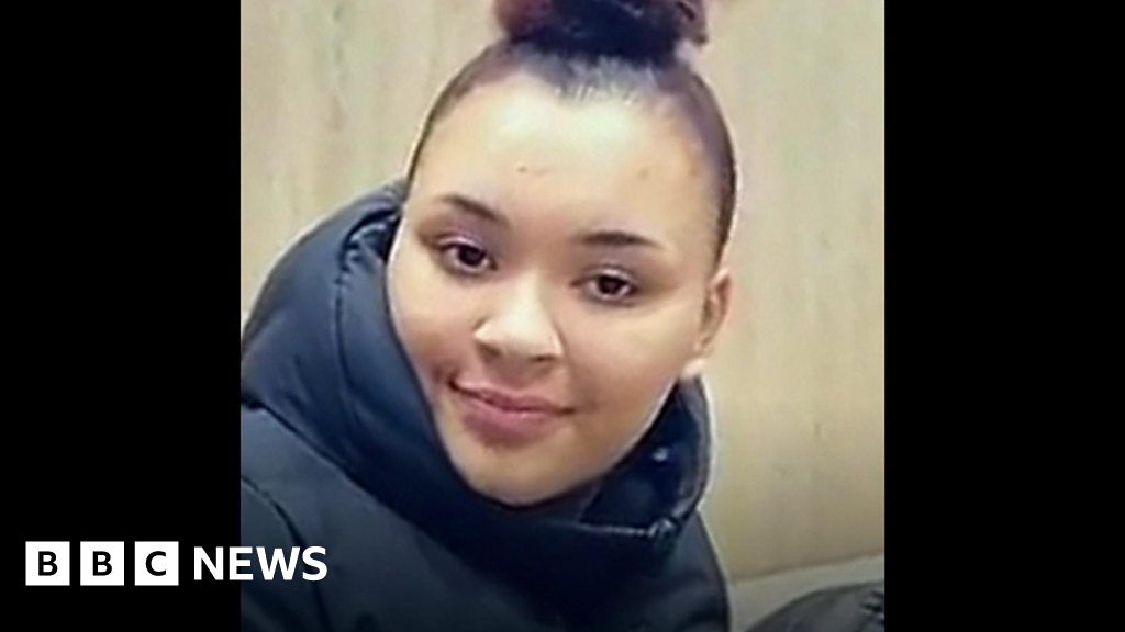 School 'traumatised' by Tanesha Melbourne shooting death - BBC News