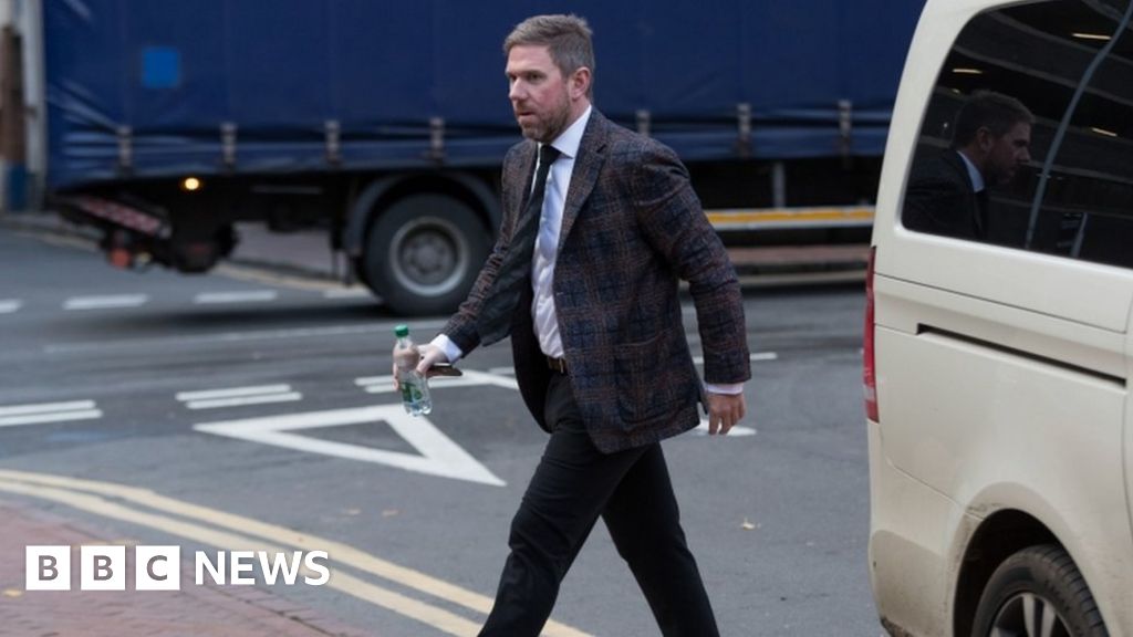 Murder accused John Broadhurst not 'unduly upset' at girlfriend's death ...