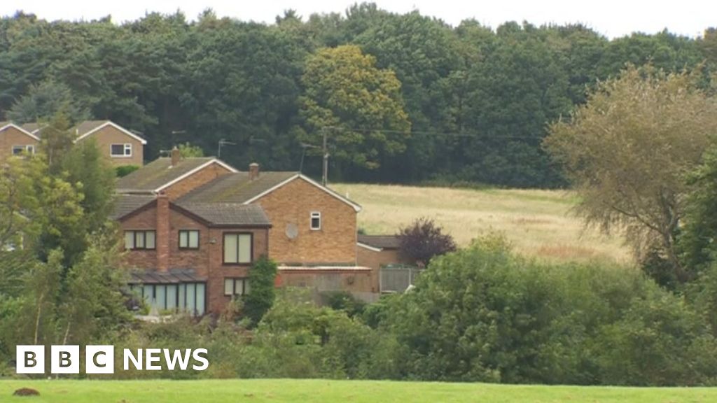 Reaction to Wressle's '2m barrels of oil' discovery - BBC News