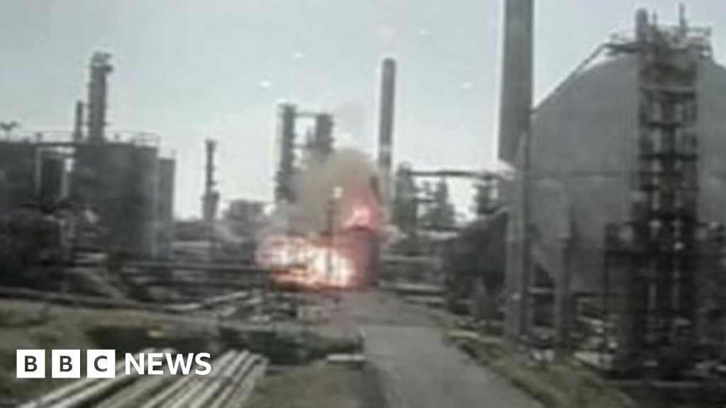 Chevron fined for Pembroke explosion that killed four people - BBC News