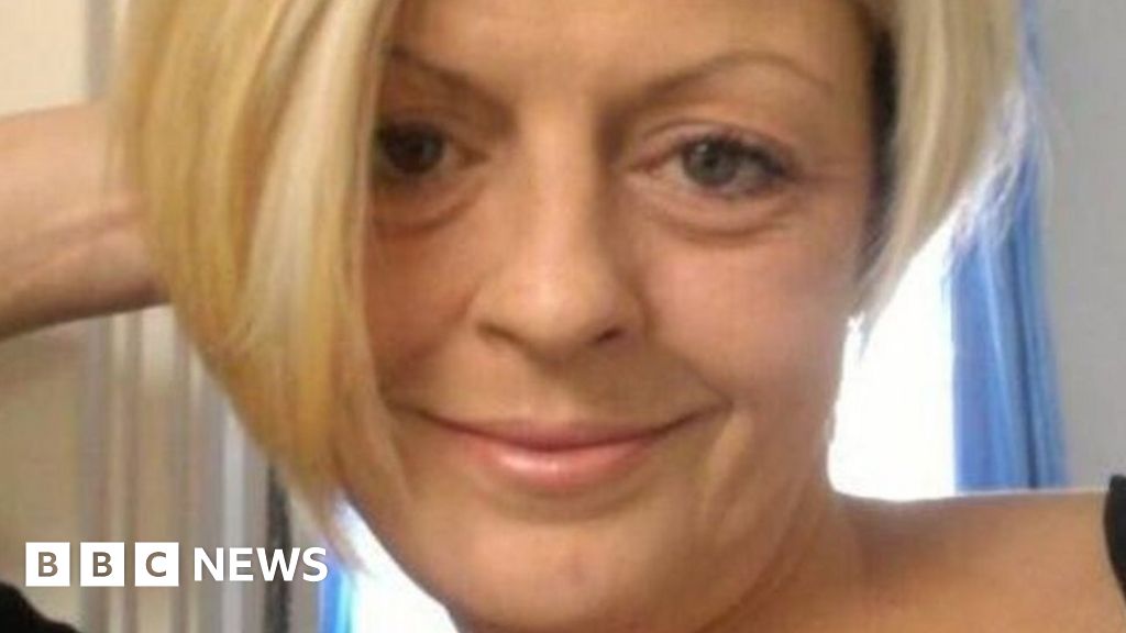 Homeless Lisa Bennett 'murdered and dumped in bin' - BBC News