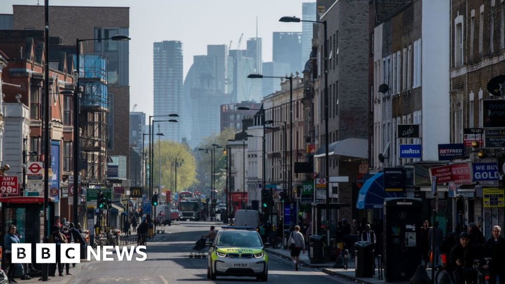 Hackney London Borough Council recruits hate crime champions - BBC News
