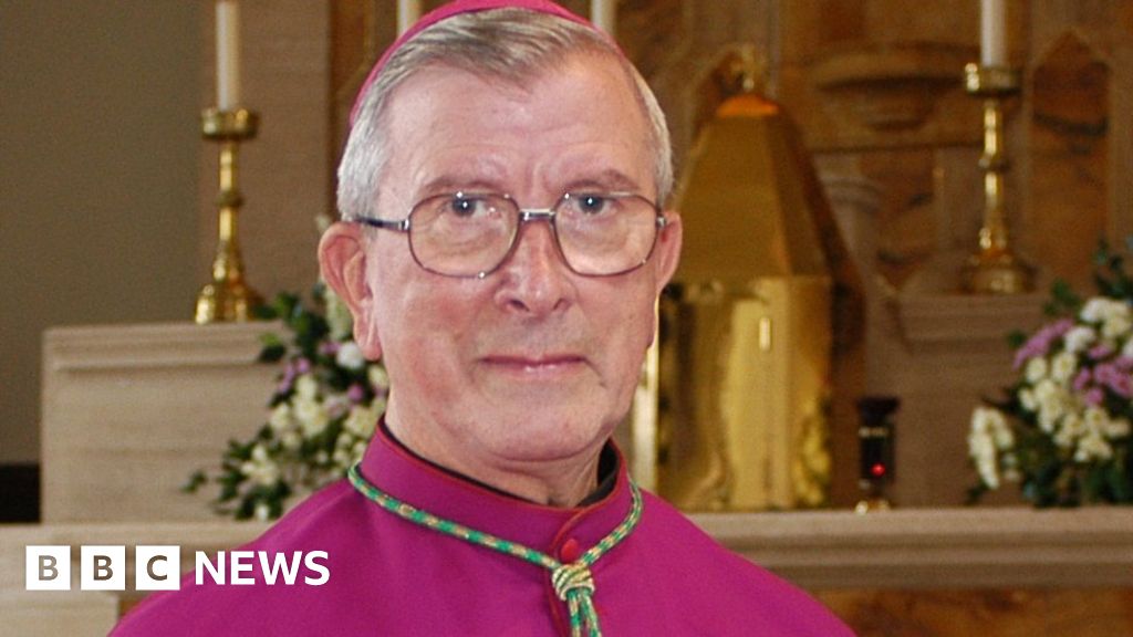 Coronavirus: Tributes paid to Liverpool Bishop Vincent Malone - BBC News