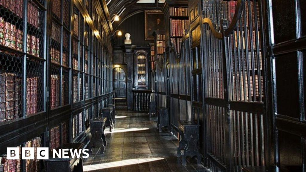 Covid: Chetham's Library reopens after longest closure - BBC News