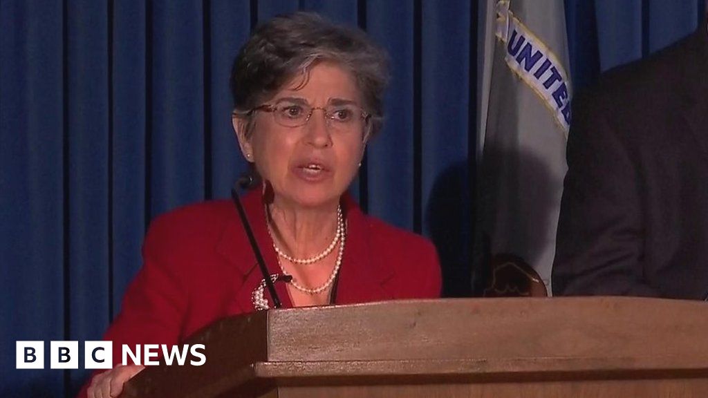 Ghislaine Maxwell 'helped exploit girls as young as 14 years old'