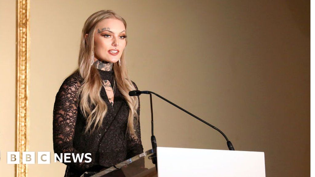 Daisy Coleman: Assault survivor in Netflix film takes own life - BBC News