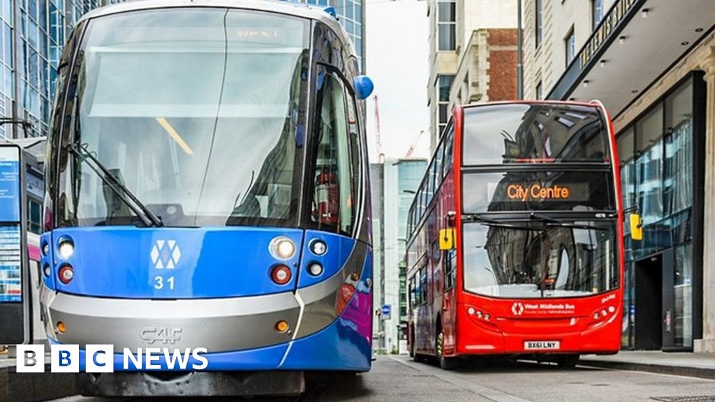 Coronavirus: Free buses and trams for West Midlands NHS staff - BBC News