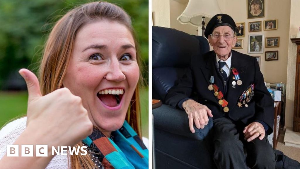 Wednesfield heroes honoured in car park naming ceremony - BBC News