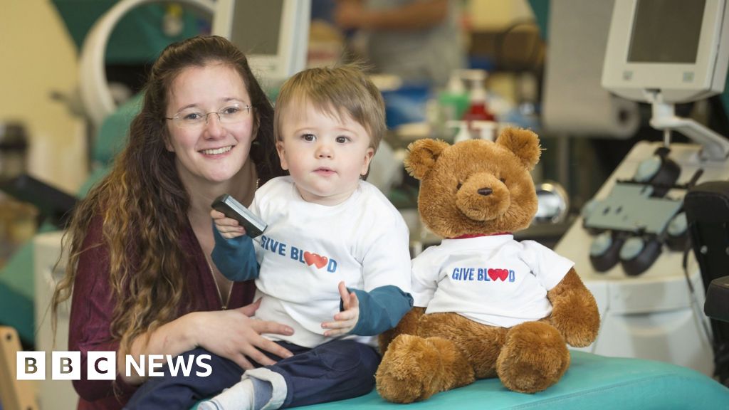 Blood donation 'saved my son' - BBC News