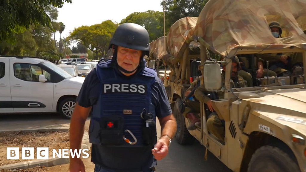 Elite Israeli soldiers gain control of border areas