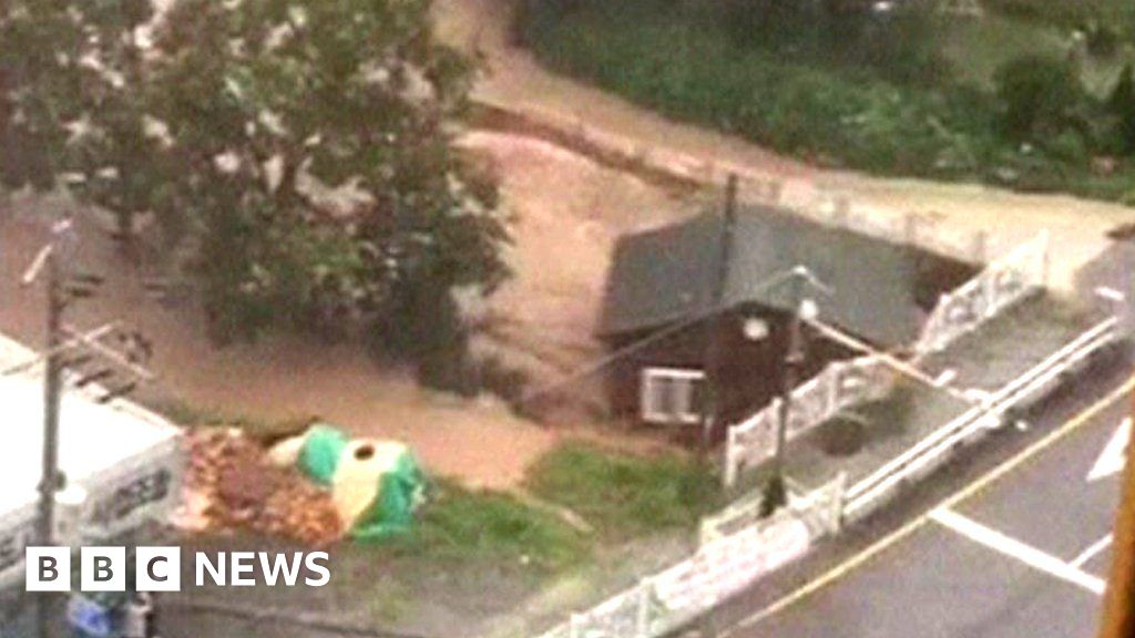Typhoon causes widespread flooding in Busan, S Korea - BBC News