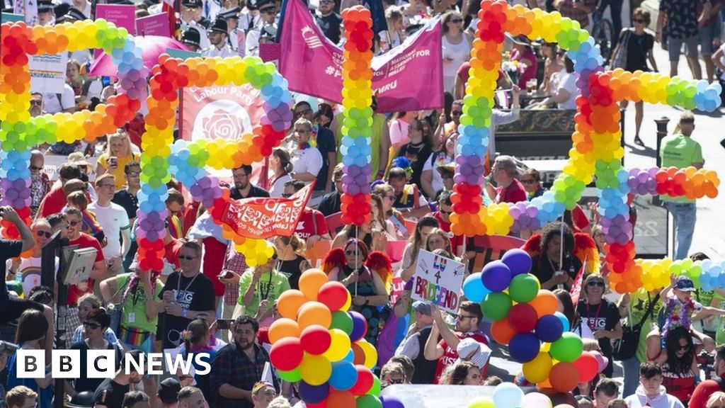 Pride Cymru parade in Cardiff draws 15,000 people - BBC News