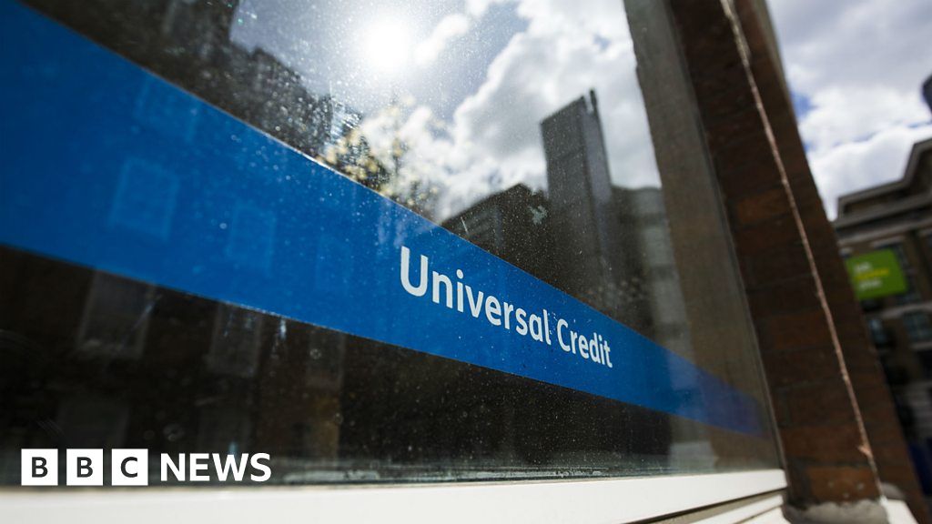 Universal Credit: 'Lowest earners paying 63% tax' - BBC News