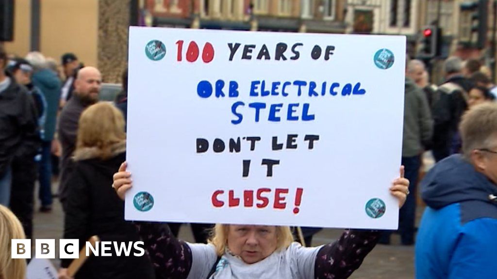 Newport Tata workers march to save Orb steelworks - BBC News