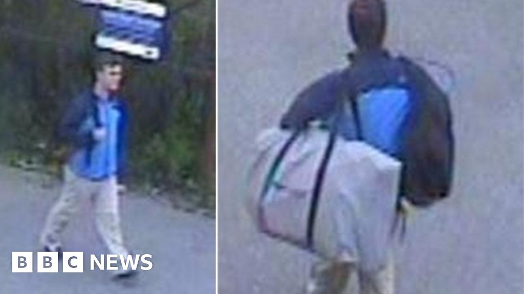 Appeal to identify dead kayaker found on Isle of Wight beach - BBC News