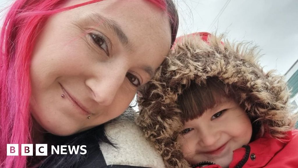 Stevenage mum's warning after two-year-old swallows magnets - BBC News