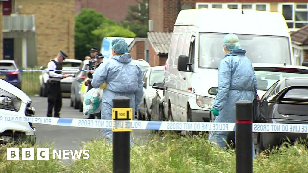 London violence: Knife imagery in the capital 'creates a sense of fear'