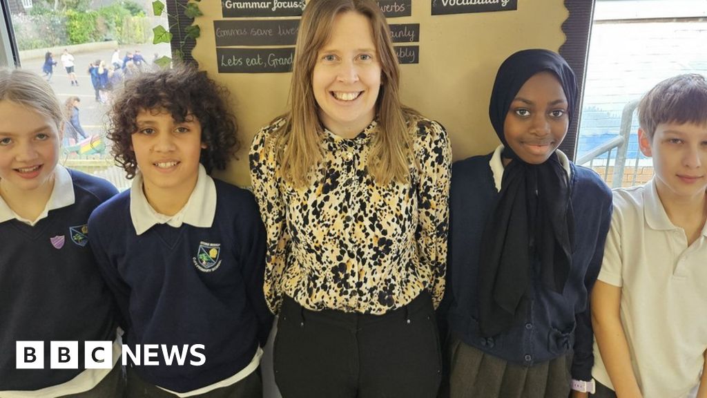 Stoke Bishop pupils highlight local vandalism - BBC News