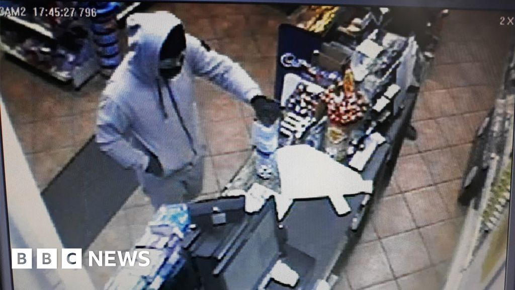 Attempted knife robbery at Samares Stores - BBC News