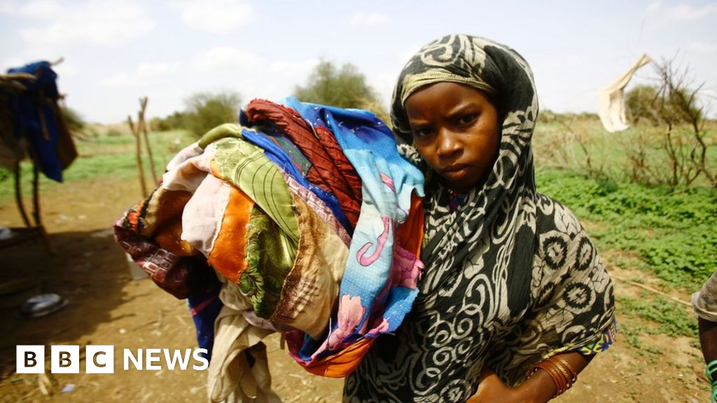 Unicef: Fifth of developing world children in extreme poverty - BBC News