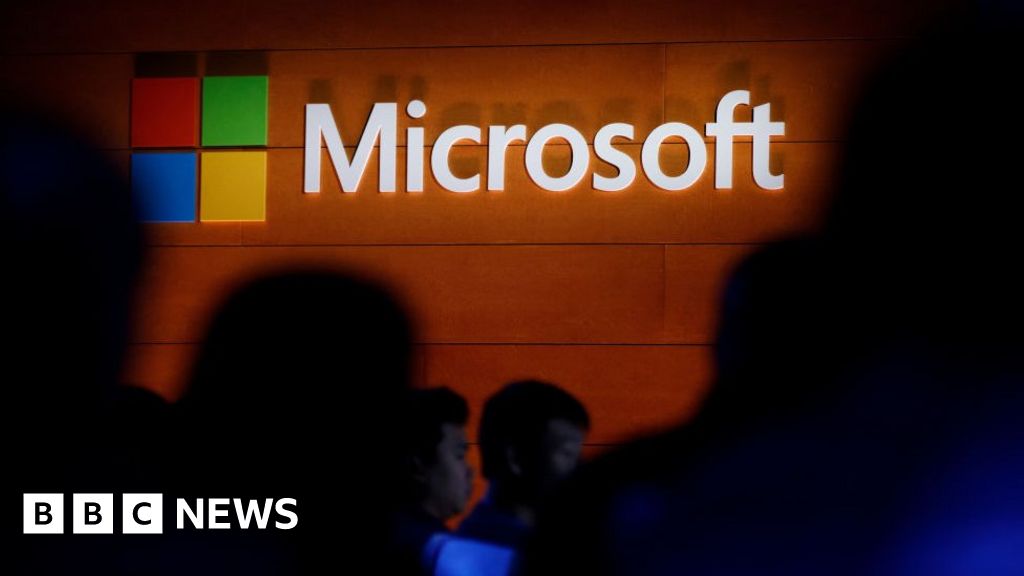 Microsoft makes emergency security fix - BBC News