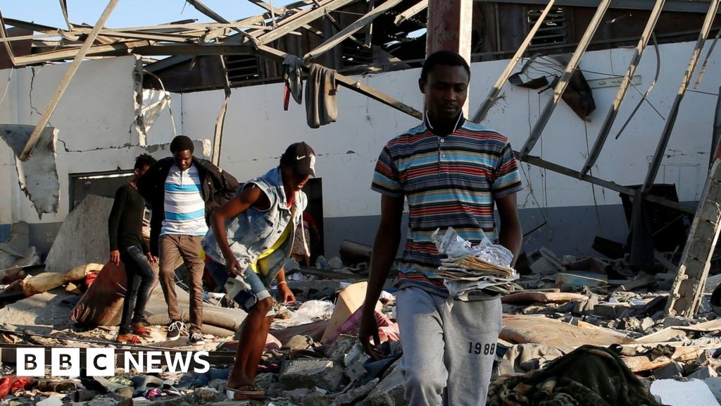 Libya migrants: UN says attack could be war crime - BBC News