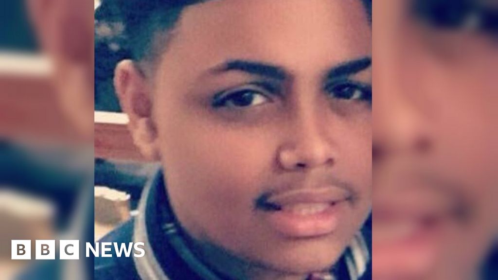 Keelan Wilson: Boy stabbed 40 times in 'targeted attack' - BBC News
