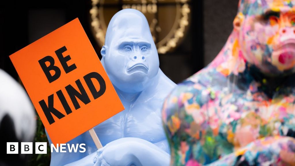 Covent Garden: Colourful gorilla sculptures come to central London ...