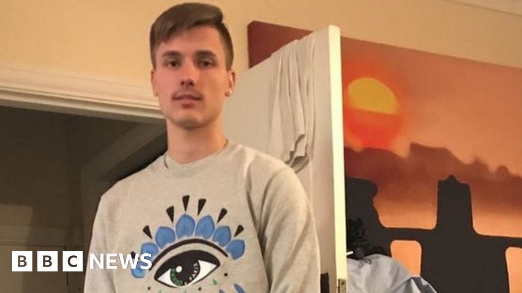 Jason Isaacs stabbing: Second teenager charged with murder - BBC News