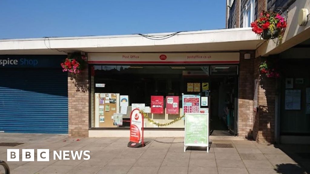 Pair racially abused by man at Pill Post Office - BBC News