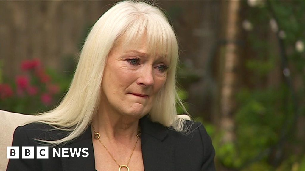 Becky Godden's mother 'wants her remains reunited' - BBC News