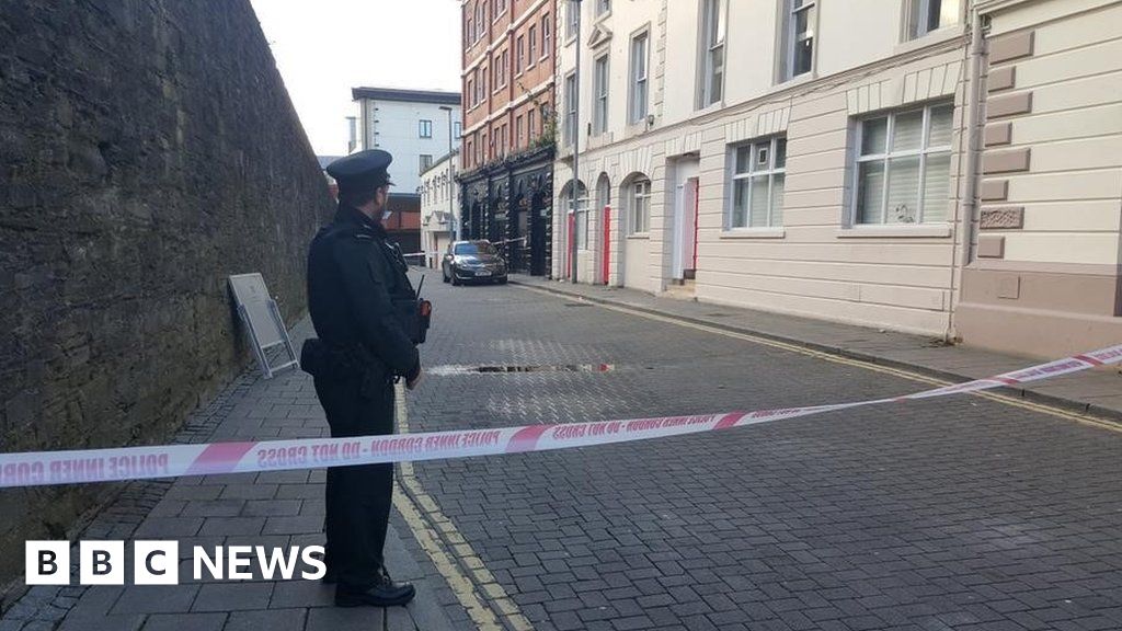 Family 'devastated' by 'unexplained' death - BBC News