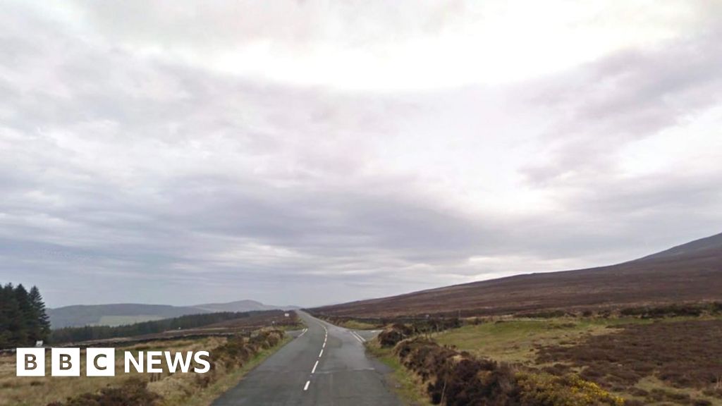 Biker killed in motorcycle crash in Colby, Isle of Man - BBC News