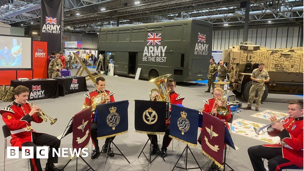 Half of The British Army Band Colchester to be redeployed - BBC News