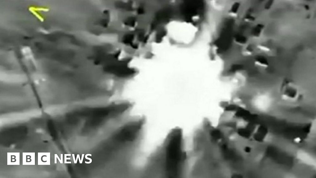 Second wave of Russian air strikes on Syria - BBC News