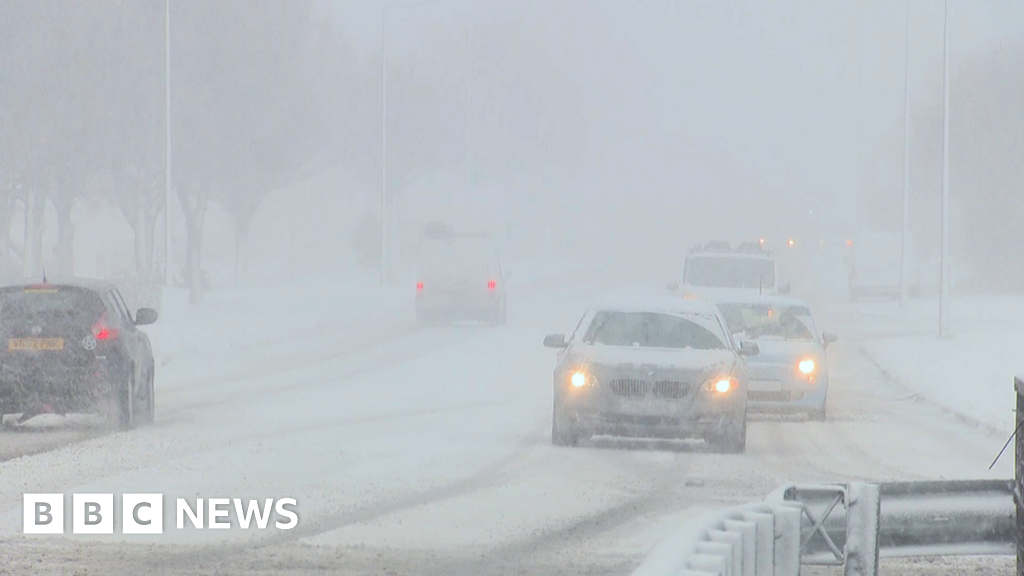 Blizzards sweep Scotland after Storm Ciara - BBC News