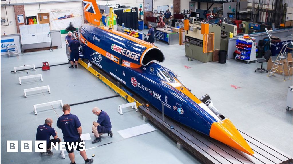 Bloodhound supersonic car record bid slips again - BBC News