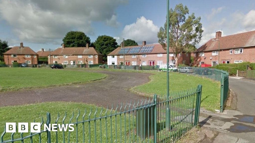 Men arrested after Nottingham 'machete fight'