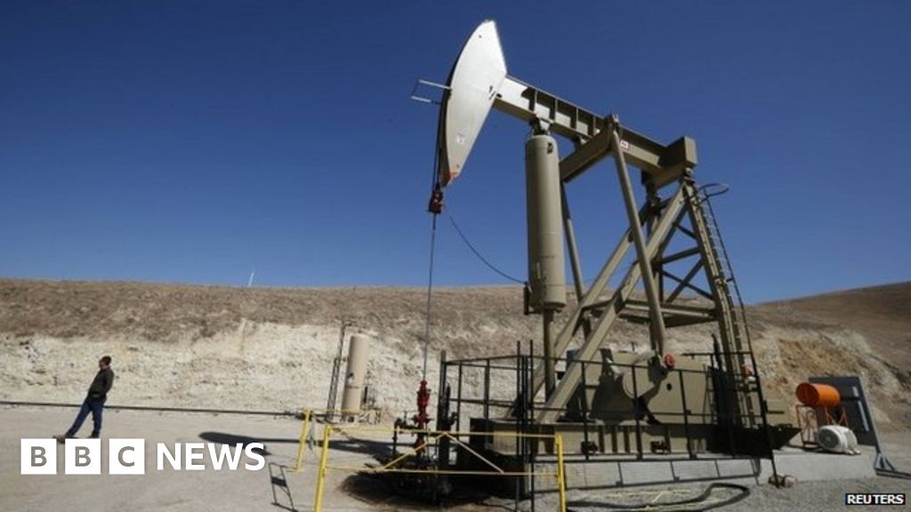 How US shale oil production is forcing prices down - BBC News