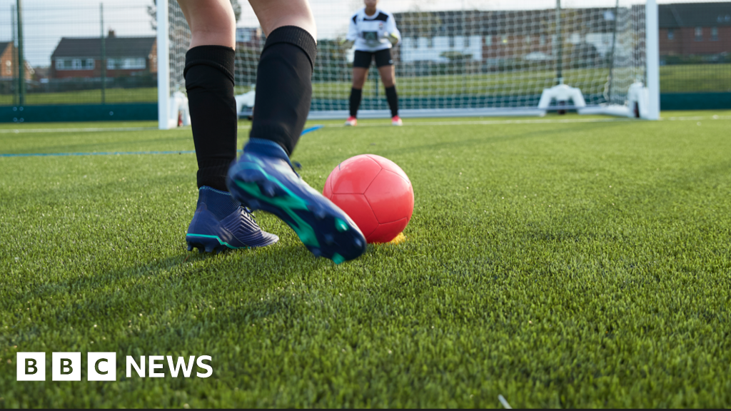 Three Bridges: New football pitch secured by development funding - BBC News
