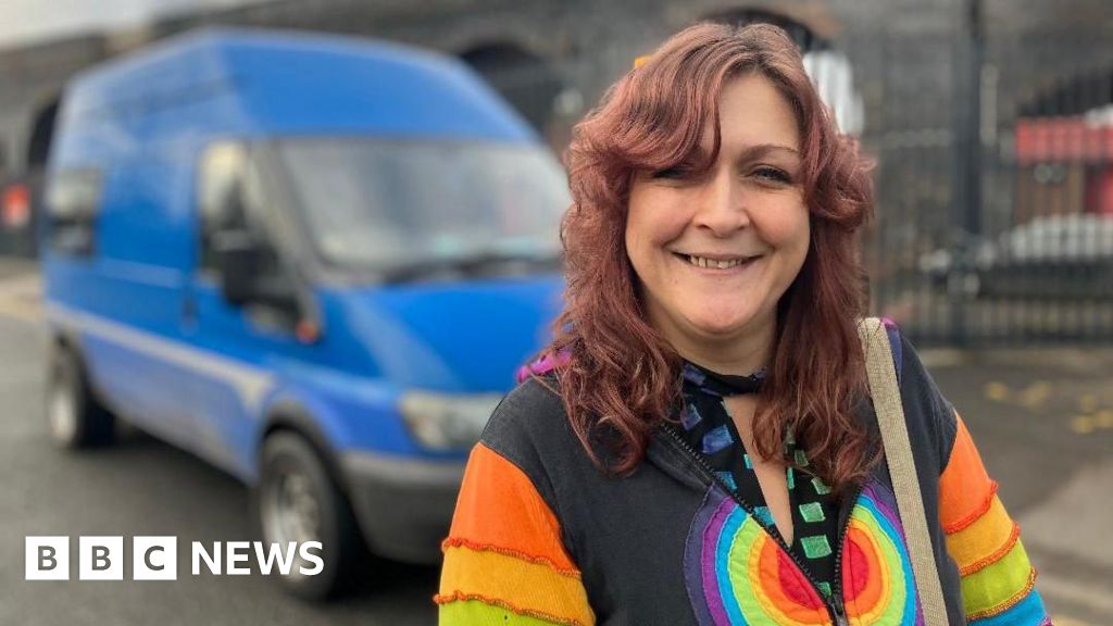 Swan Song charity helps Leeds woman with cancer record funeral song