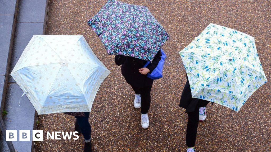 Warning as heavy rainfall forecast for Jersey - BBC News