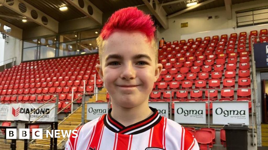 Derry choir record 'Teenage Kicks' rendition with The Undertones