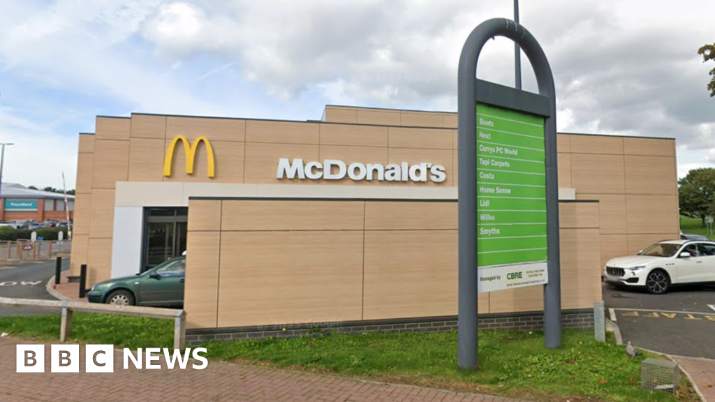 Swindon McDonald's assault victim urged to come forward - BBC News