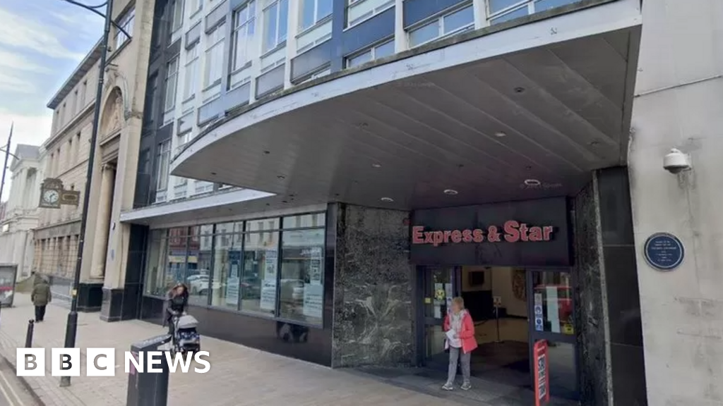 Former Wolverhampton newspaper site earmarked for houses - BBC News