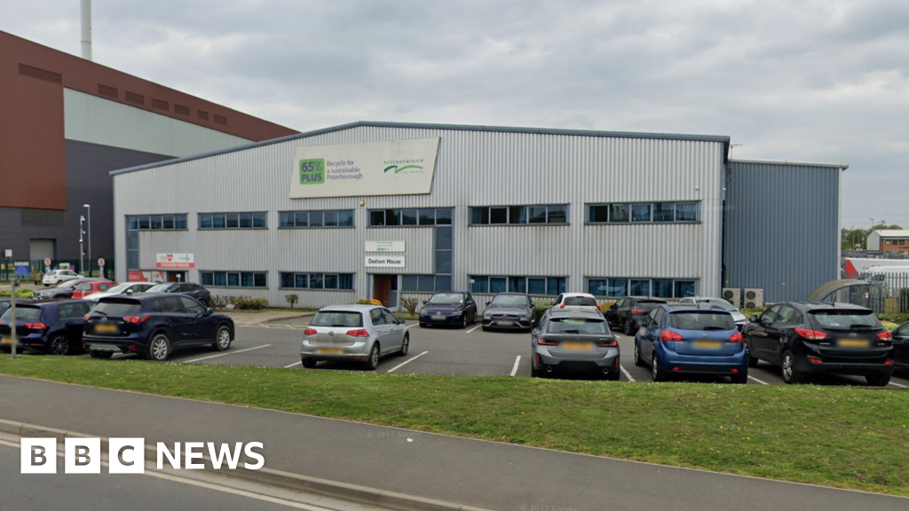 Peterborough recycling centre services hit by driver shortage - BBC News