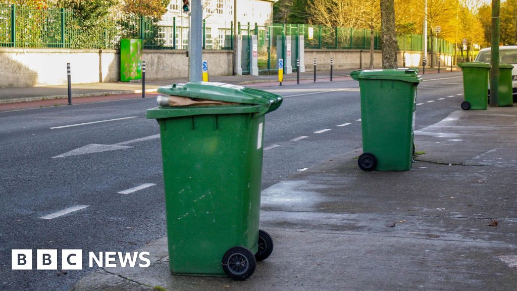 Leeds City Council introduces glass recycling in green bins