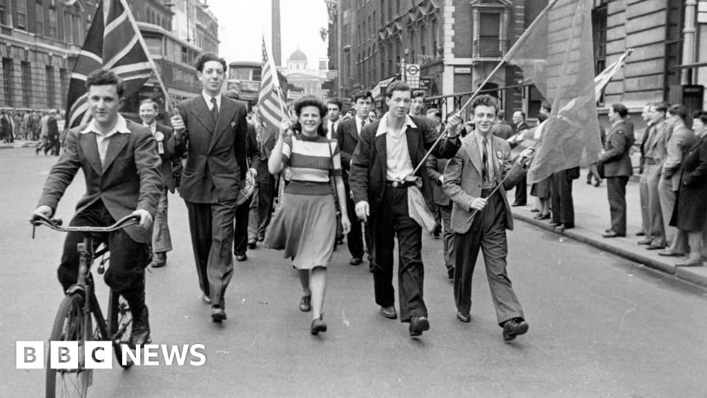 Boston plans street parties for WW2 anniversaries