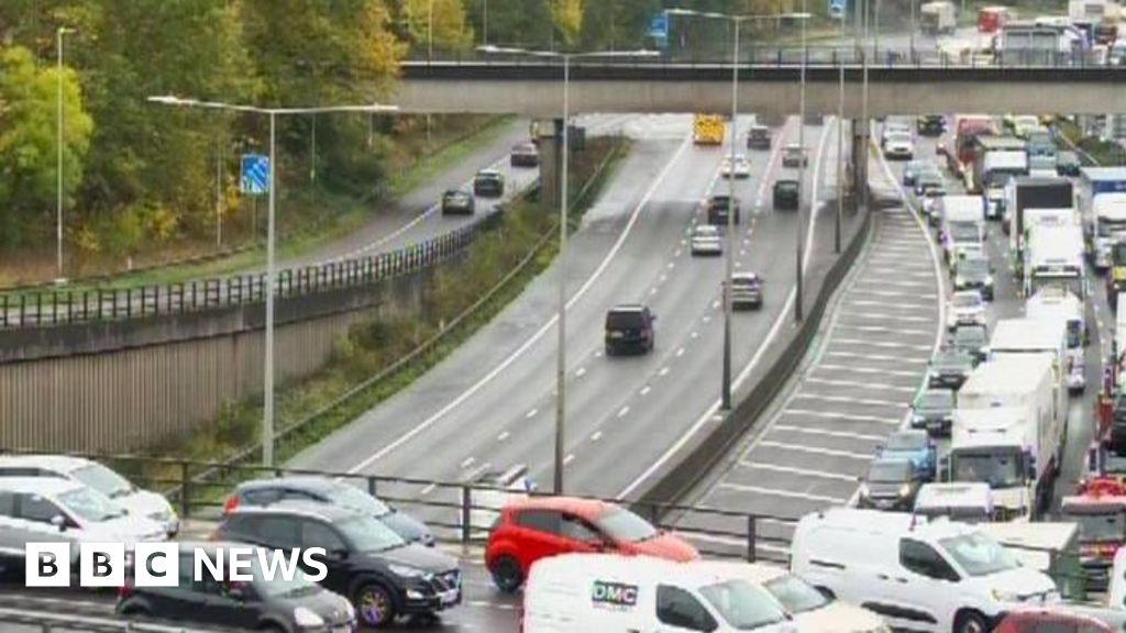 M25 crash near Waltham Cross sees one person airlifted
