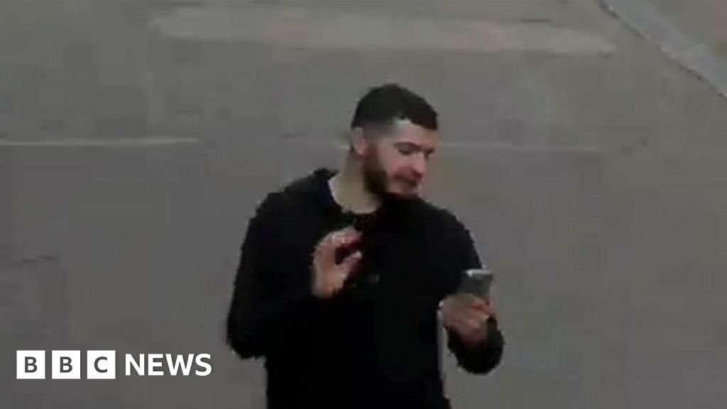 Police release CCTV image in Evesham hit-and-run inquiry - BBC News